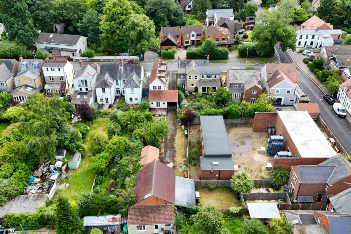 Quarry Road – Chamberlain Evans