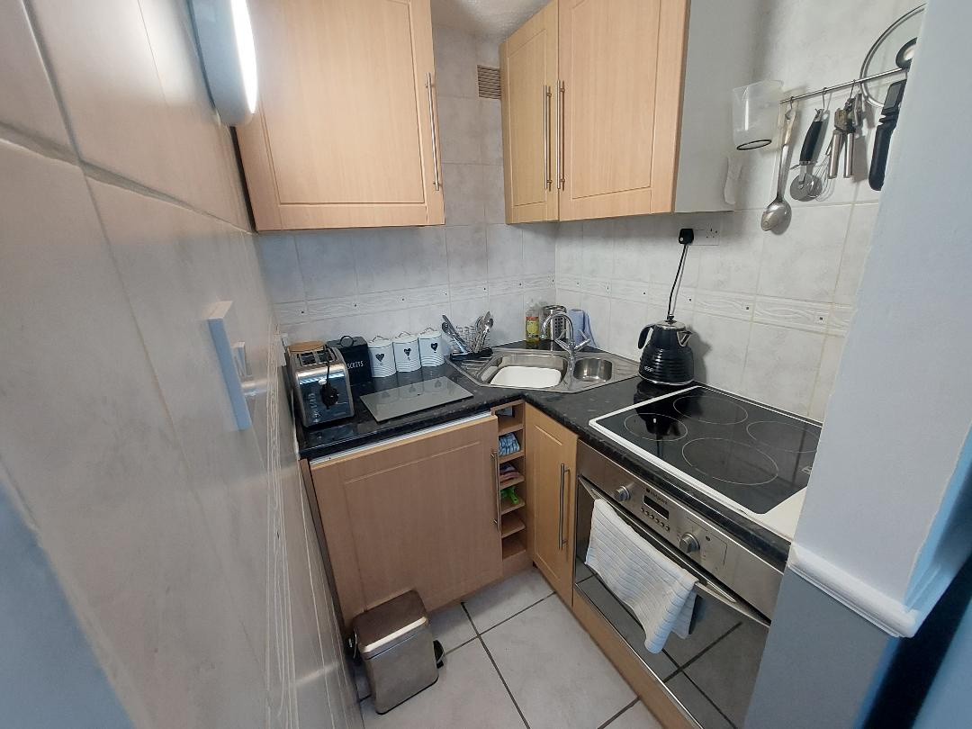 Flat 5, Cliff Court, Cliff Place, Bispham, Blackpool, FY2 9JL – Lindel ...