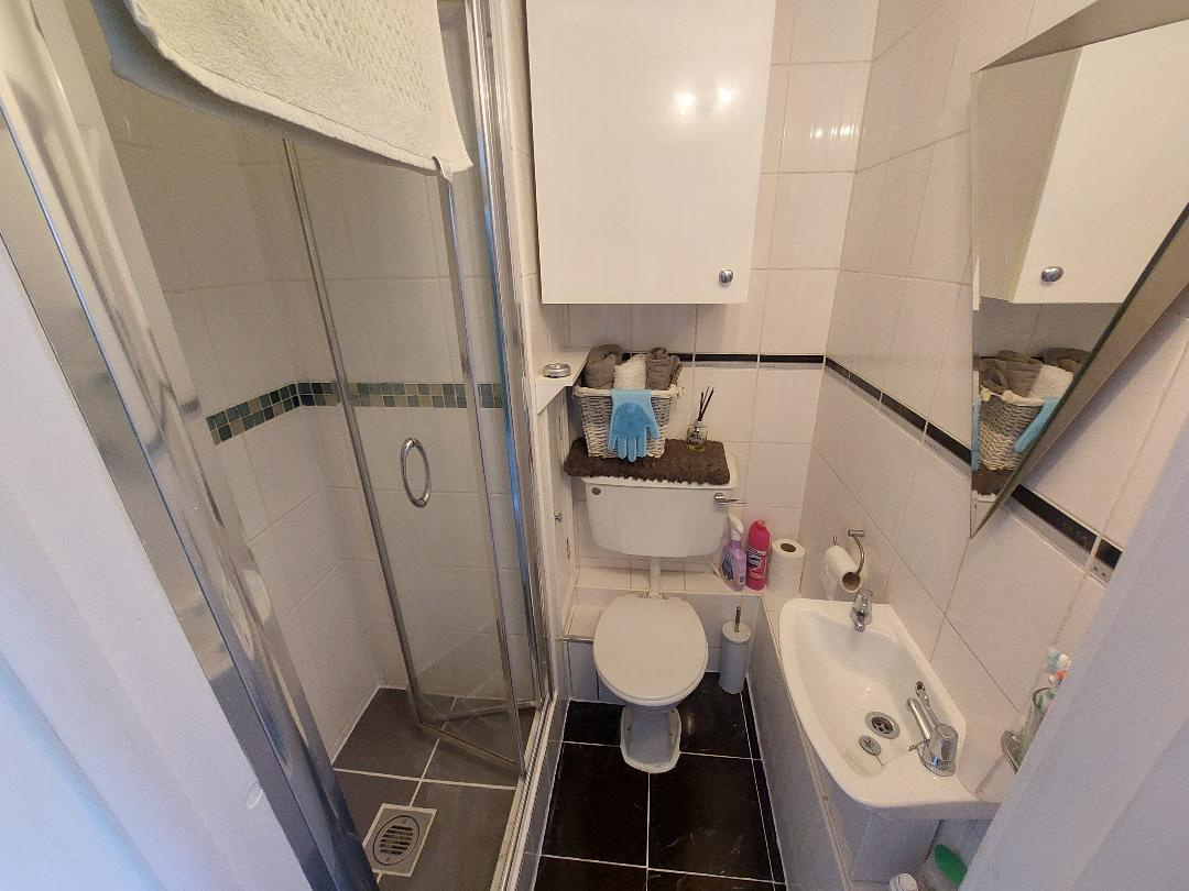 Flat 5, Cliff Court, Cliff Place, Bispham, Blackpool, FY2 9JL – Lindel ...